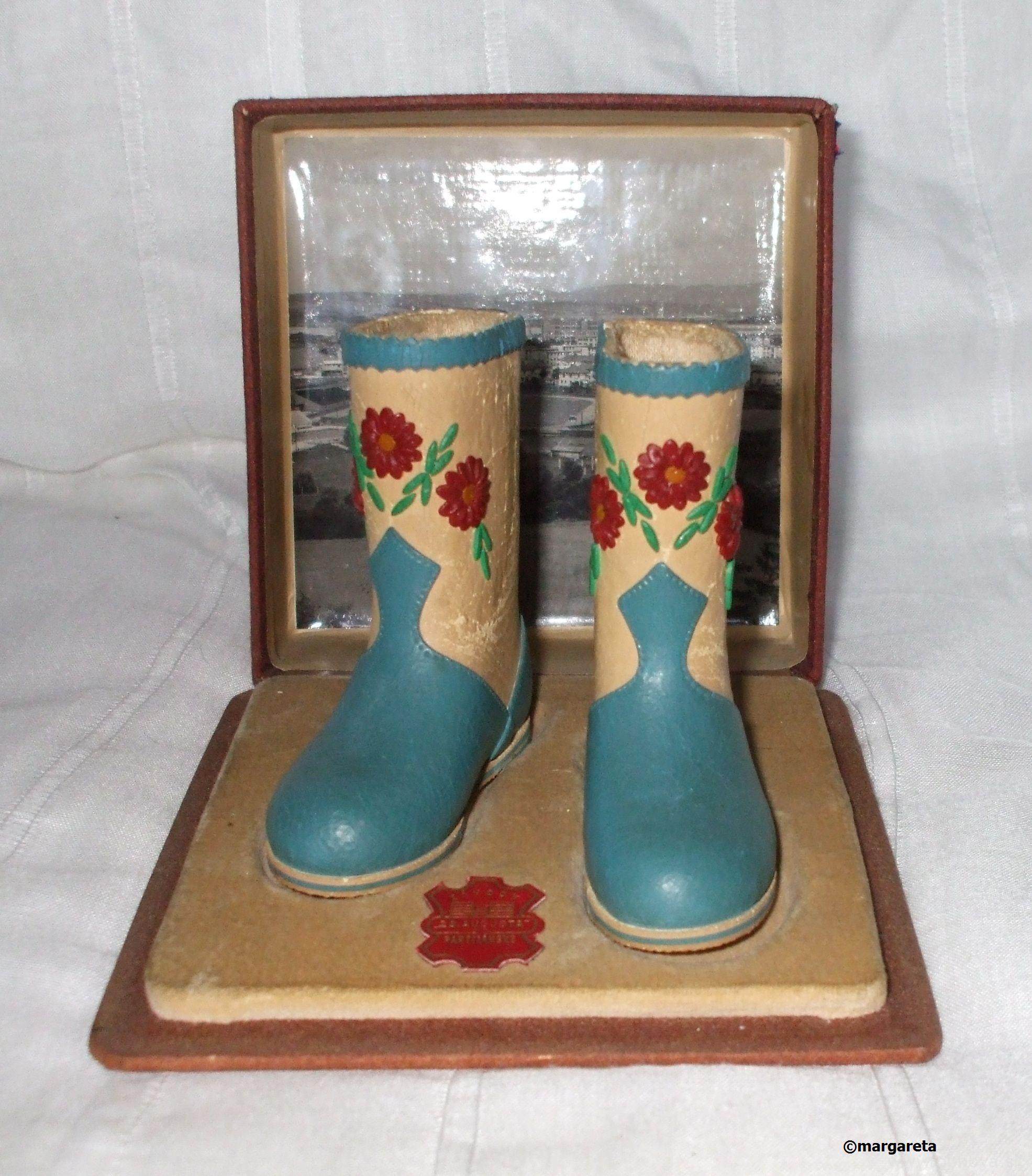 Firemné a reklamné predmety zaniknutých tovární Baťa a ZDA – Obnova.sk